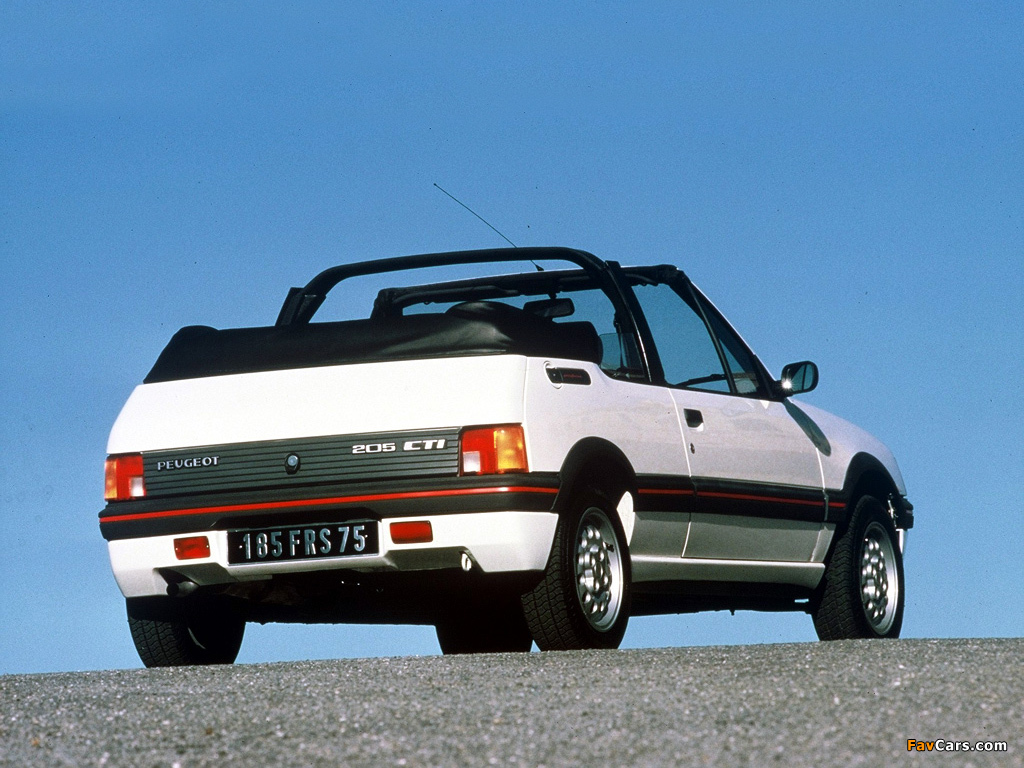 Peugeot 205 spécifications techniques et économie de carburant